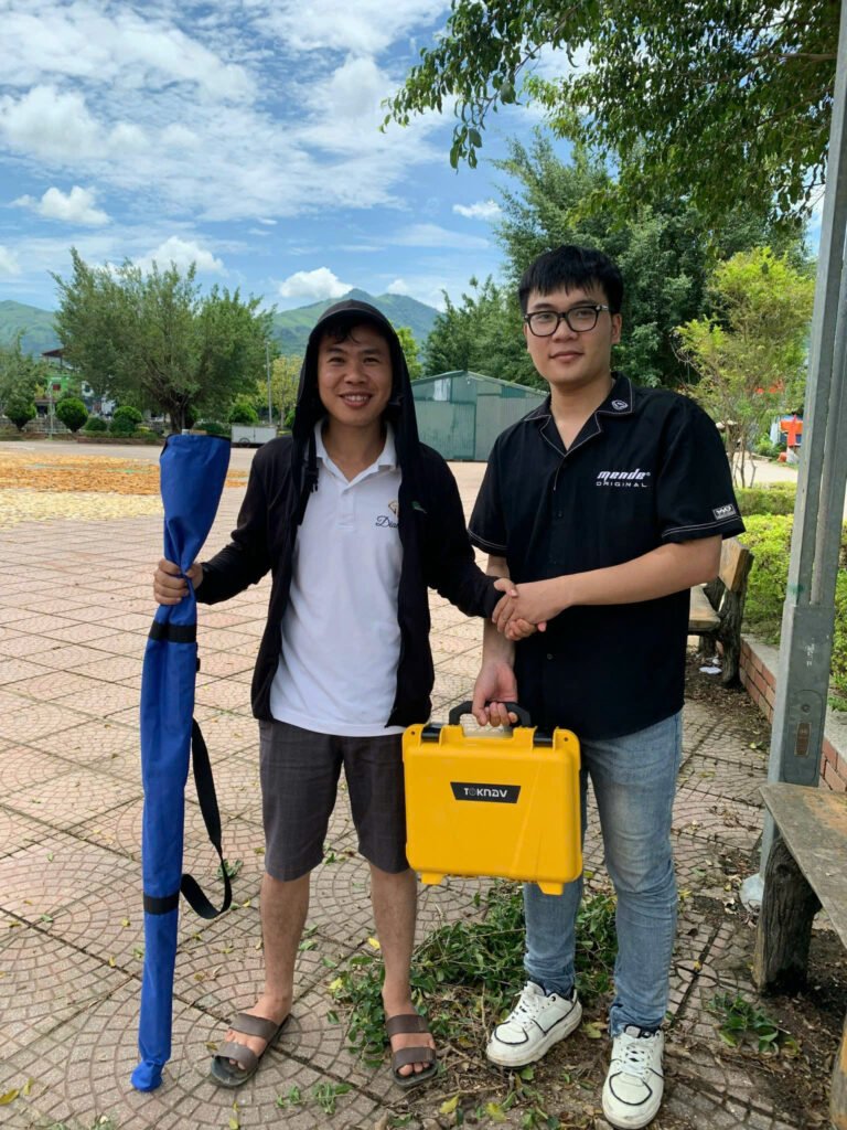 TCMD Việt Nam Chuyển Giao Máy GNSS RTK TokNav T5lite Cho Dự án Tư Nhân ...